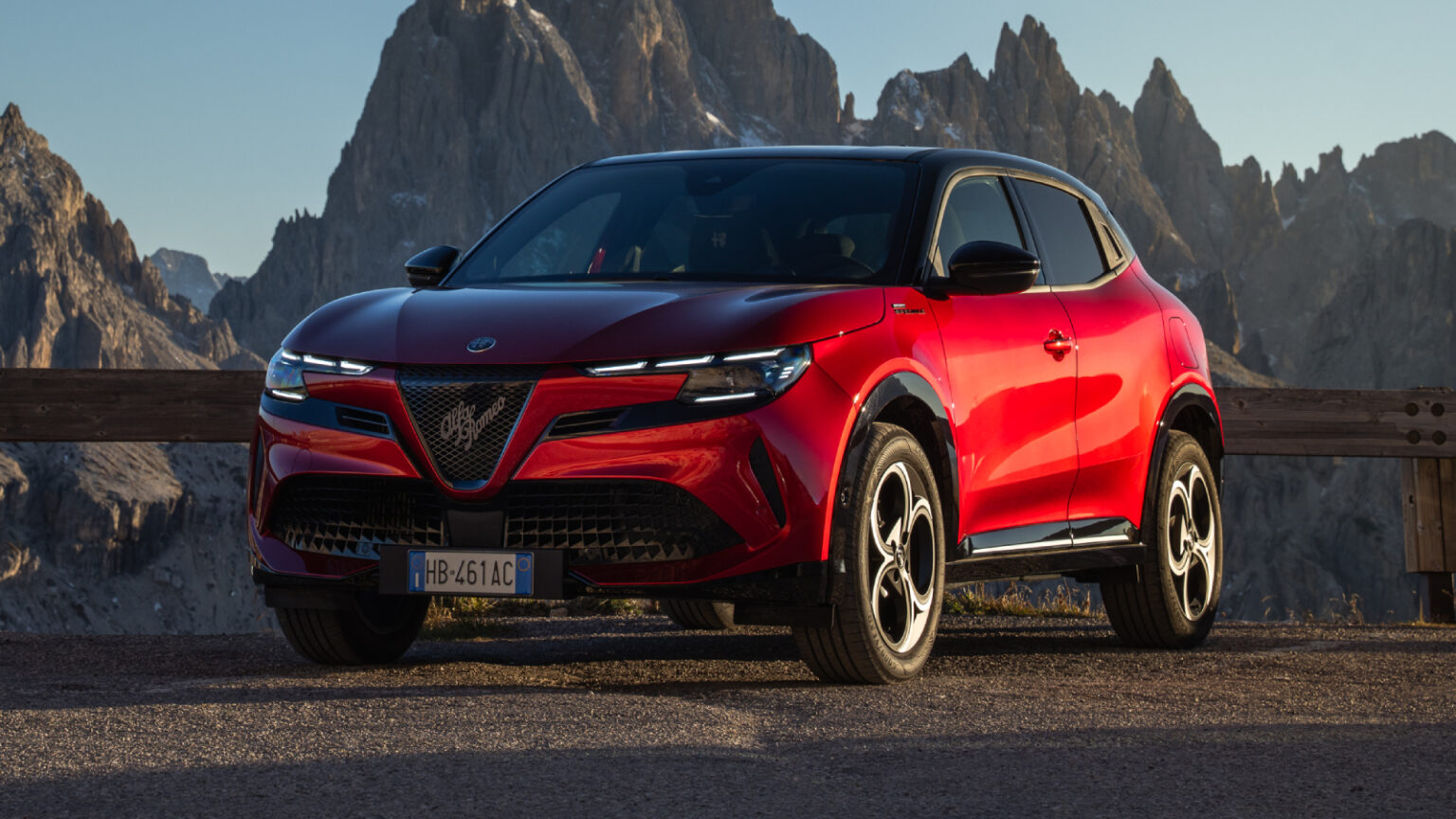 Alfa Romeo Junior明年導入台灣，海外先推Sport Speciale新車型 | 地球黃金線