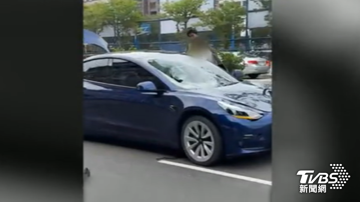 40歲女子酒駕特斯拉上班肇事釀2死，向警方稱前晚「在家喝酒未全退」 | 地球黃金線