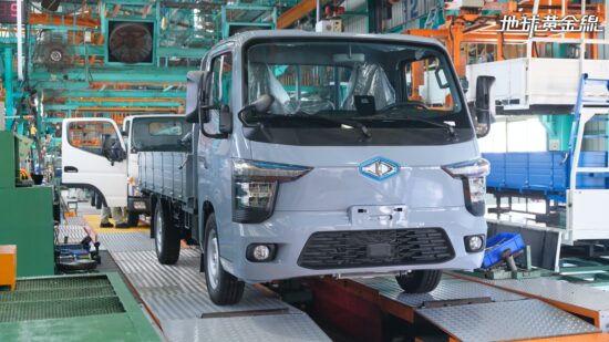 試駕／中華ET35上路實測，正宗「MIT」電動貨車比柴油三噸半還猛？ | 地球黃金線