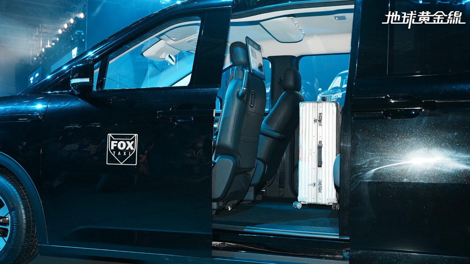 鴻海科技日亮相全新電動車Model A，日本首發未來有望走向東南亞 | 地球黃金線