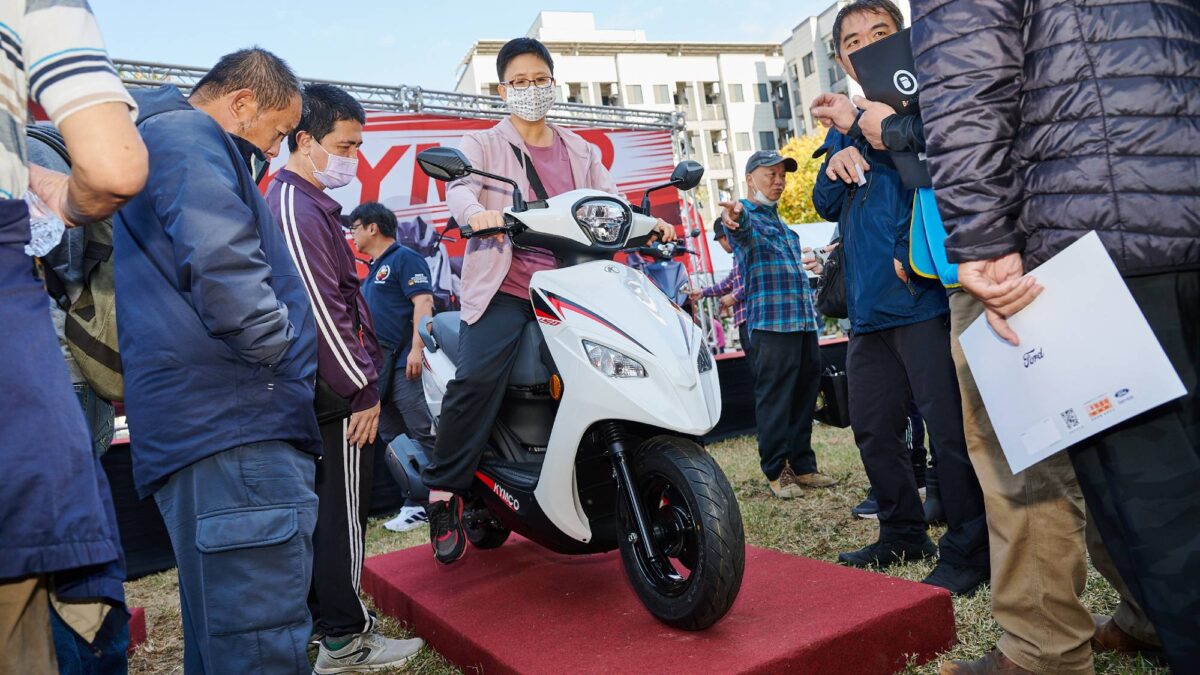 Kymco K1 150價格與K1 125同價！光陽祭出最低60500元起入主旗艦國民車 | 地球黃金線