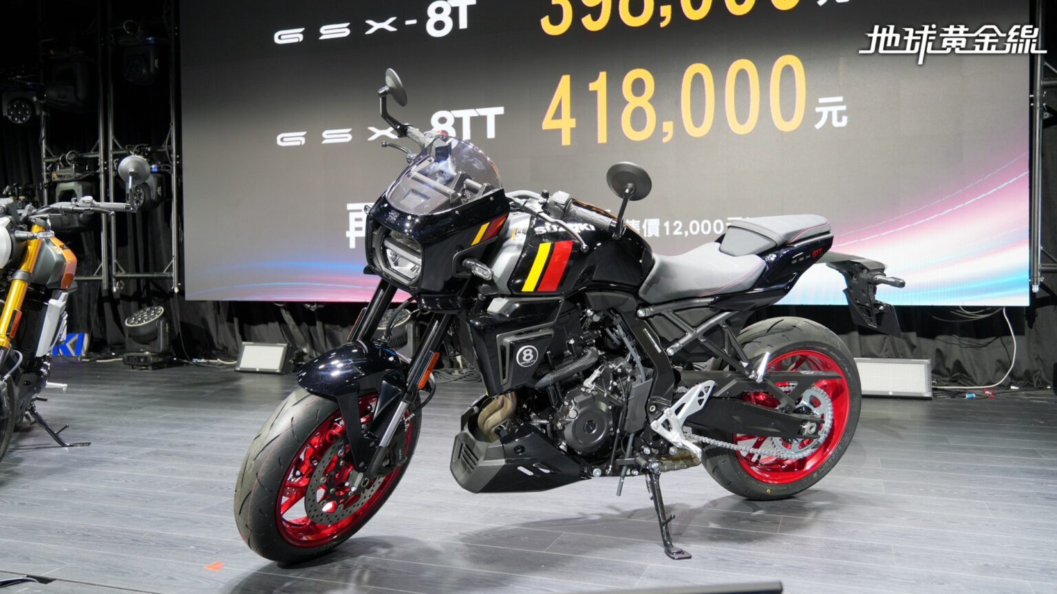 Suzuki GSX-8T/8TT售價41.8萬起！王陽明搶先成全台首位車主 | 地球黃金線