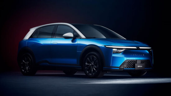 Foxtron Bria售價89.9萬元起上市，最快2026年春節前開始陸續交車 | 地球黃金線