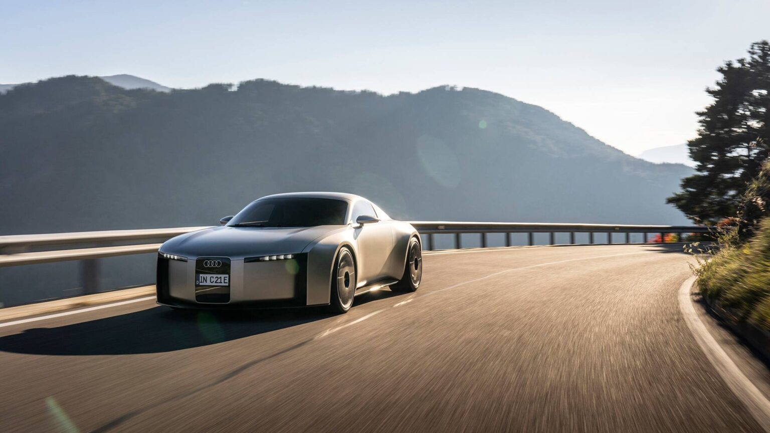 Audi R8有望重返車壇？CEO一句「好主意」引爆各界期待 | 地球黃金線